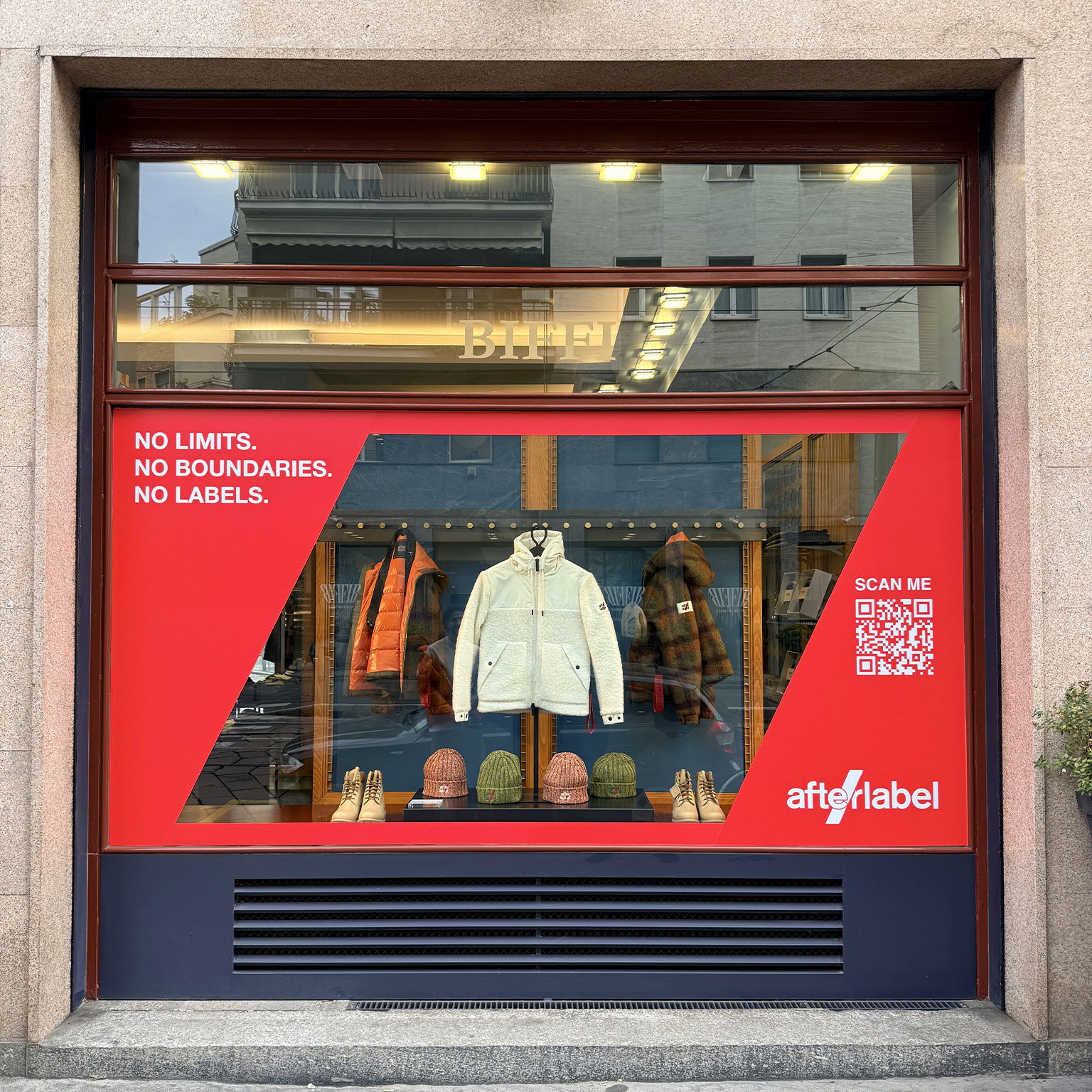 AT THE CENTER: AFTER LABEL WINDOW DISPLAY | Afterlabel Trends – Novità ...